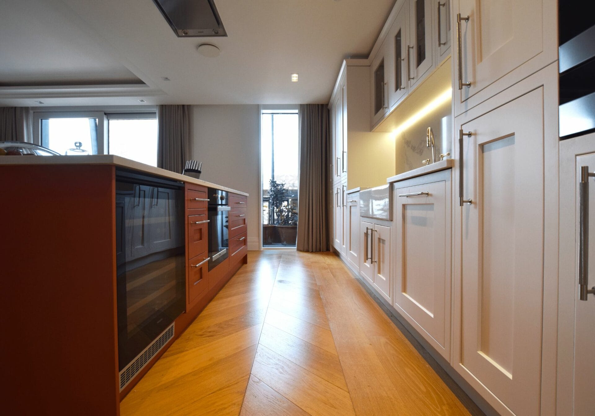 Elegant Painted In-Frame Kitchen – The London Bath Co