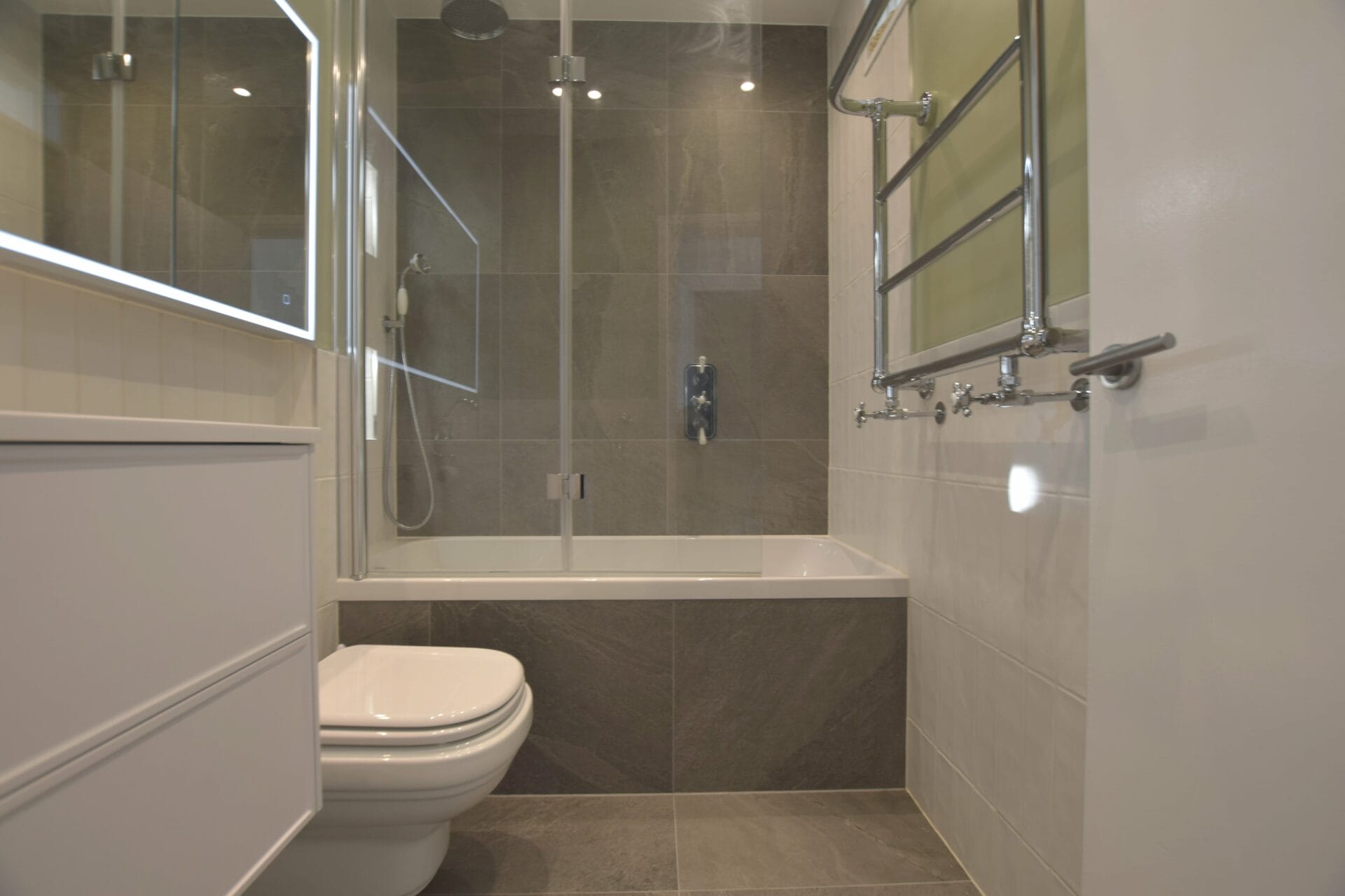 Timeless And Contemporary Bathroom - The London Bath Co.